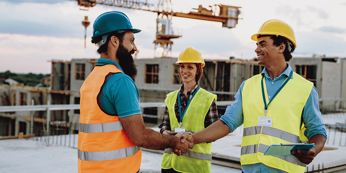 Maximize Safety & Cut Costs: Mitigate Seasonal Workplace Risks